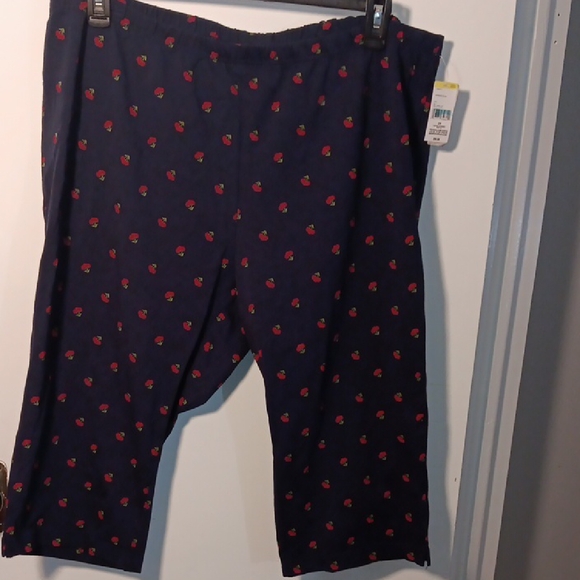 Laura Scott | Shorts | Laura Scott Navy Garment | Poshmark